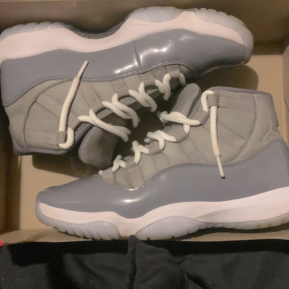 Jordan | Shoes | Jordan Retro 1s Cool Grays | Poshmark